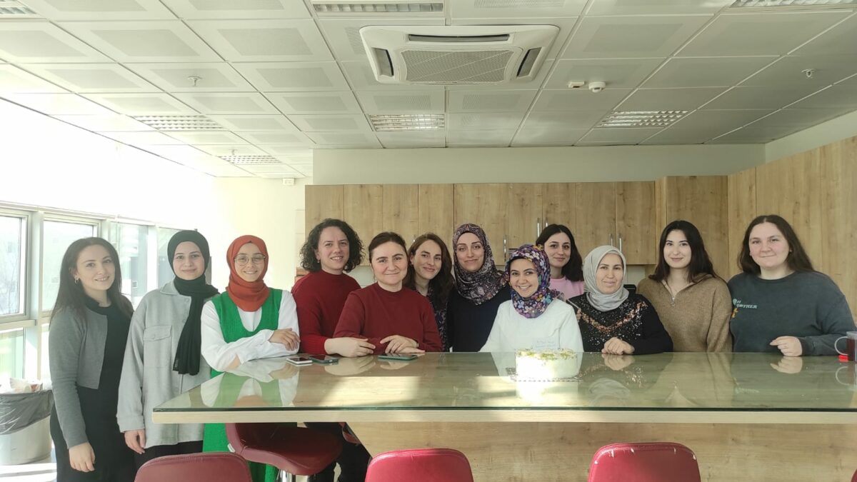 UZEM'de "Kadınlar Günü" Kutlaması - OMÜ Uzaktan Eğitim Merkezi